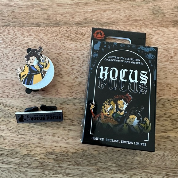 Disney | Accessories | Disney Hocus Pocus Trading Pins Set Of 2 Mary ...